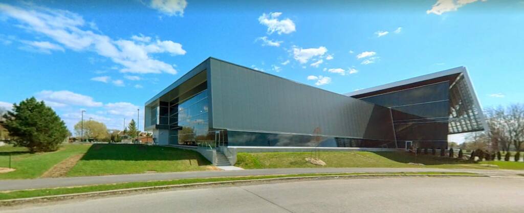 Complexe sportif Bell, Brossard, Québec - Groupe AXOR Inc.